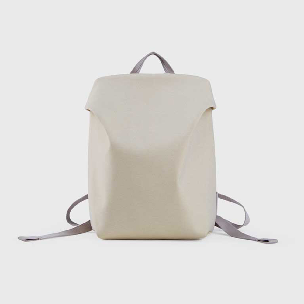 【ITO】12L防潑水後背包 TRUFFLE BACKPACK 輕盈通勤 雙肩電腦書包 (英國進口camira布) 岩白 | 誠品線上
