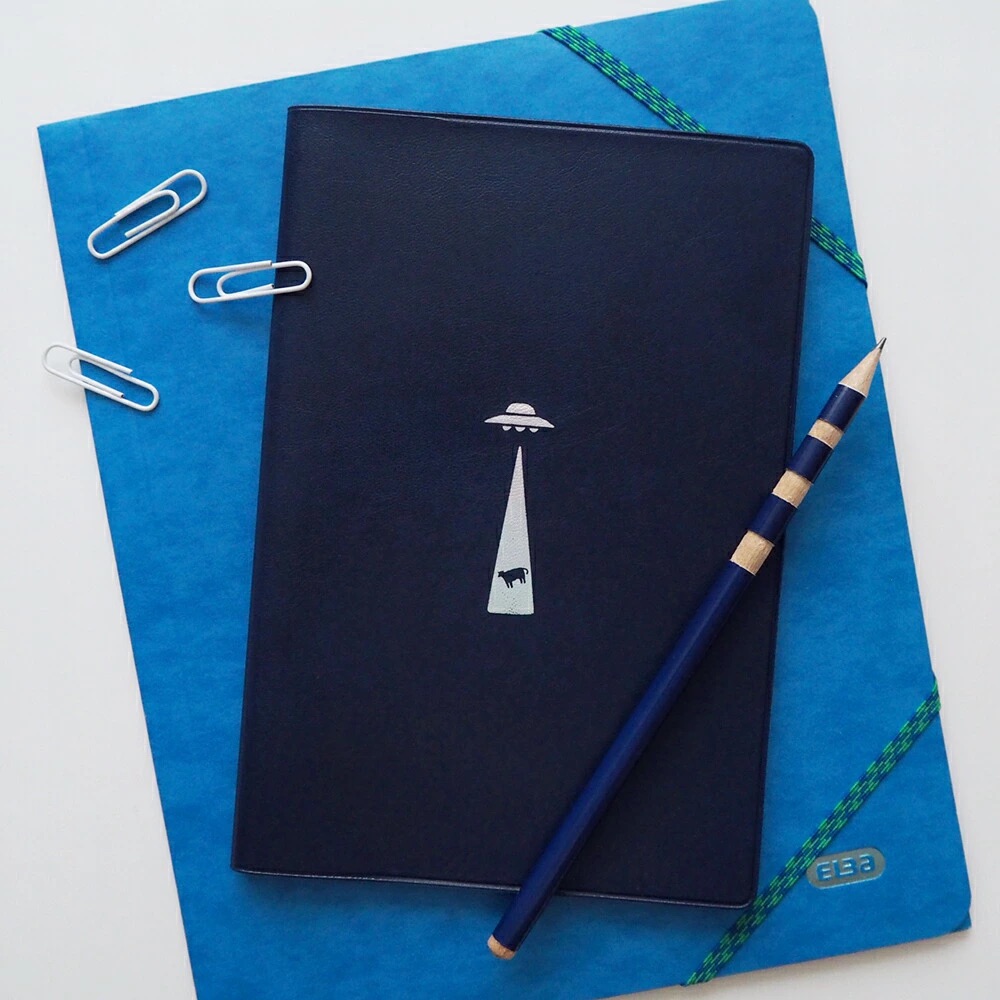 2025 日本 MATOKA日誌 月間日曆 方眼筆記 B6 幽浮 夜 | 誠品線上