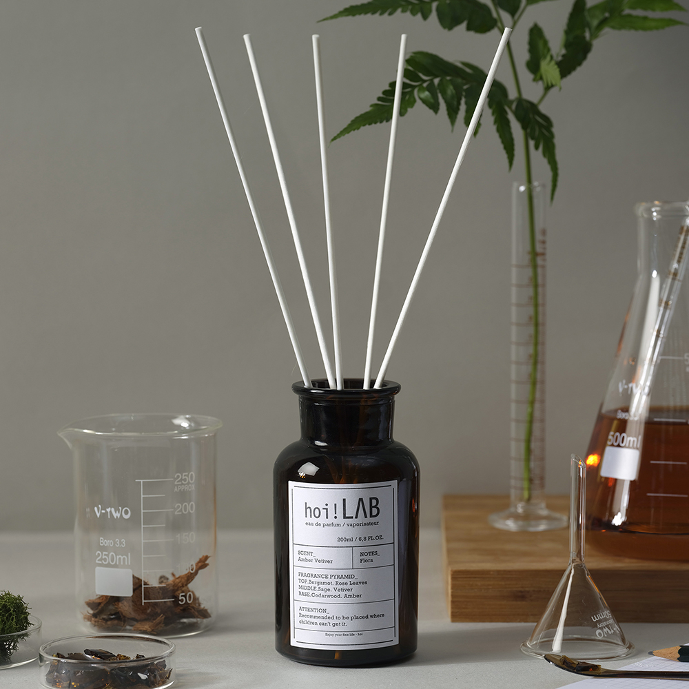 【hoi!LAB】實驗室-精油擴香200ml 琥珀岩蘭草 | 誠品線上