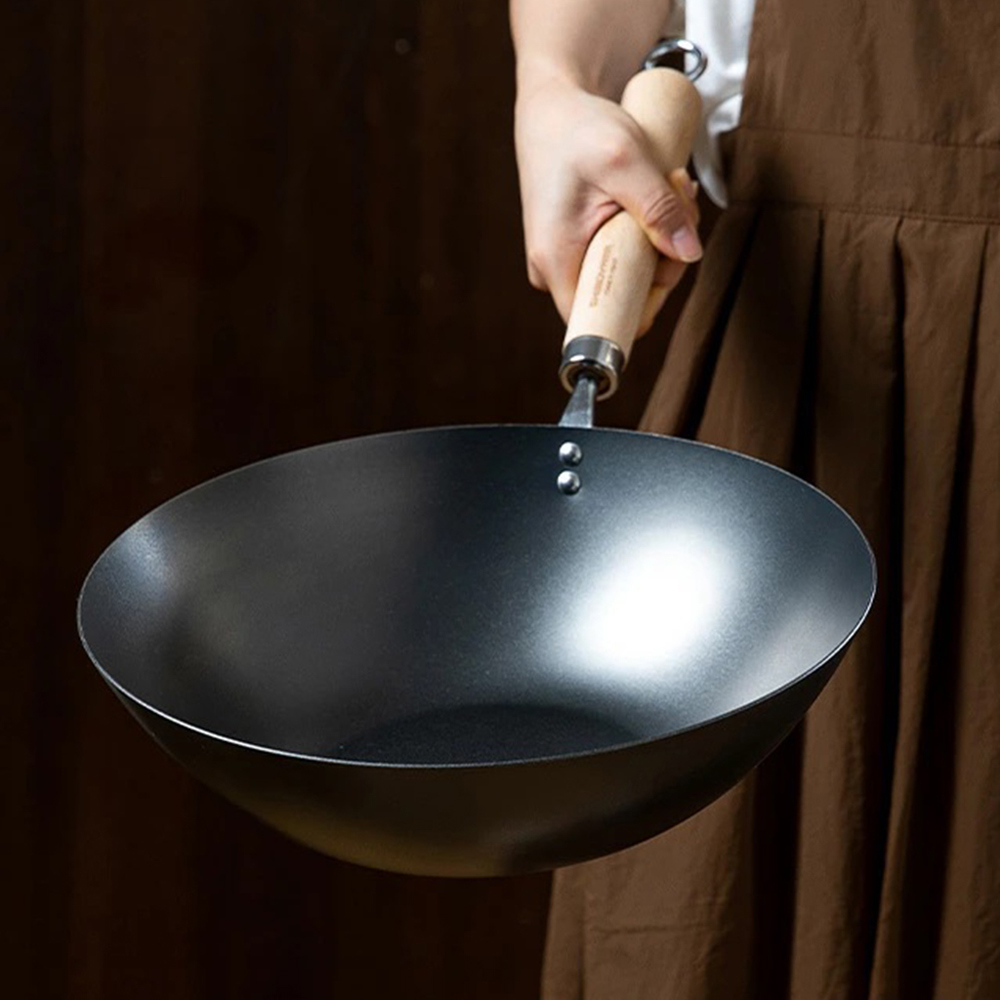 日本霜山 日本製木柄窒化鐵炒鍋(IH爐可用)-33cm | 誠品線上