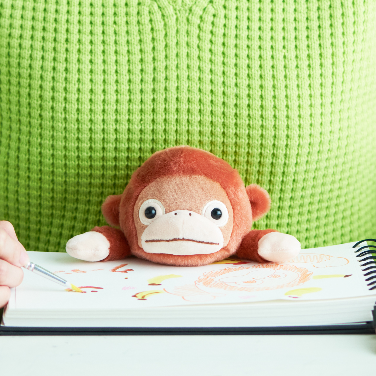 Dreams Posture Pal坐姿伴偶 猩猩 M | 誠品線上